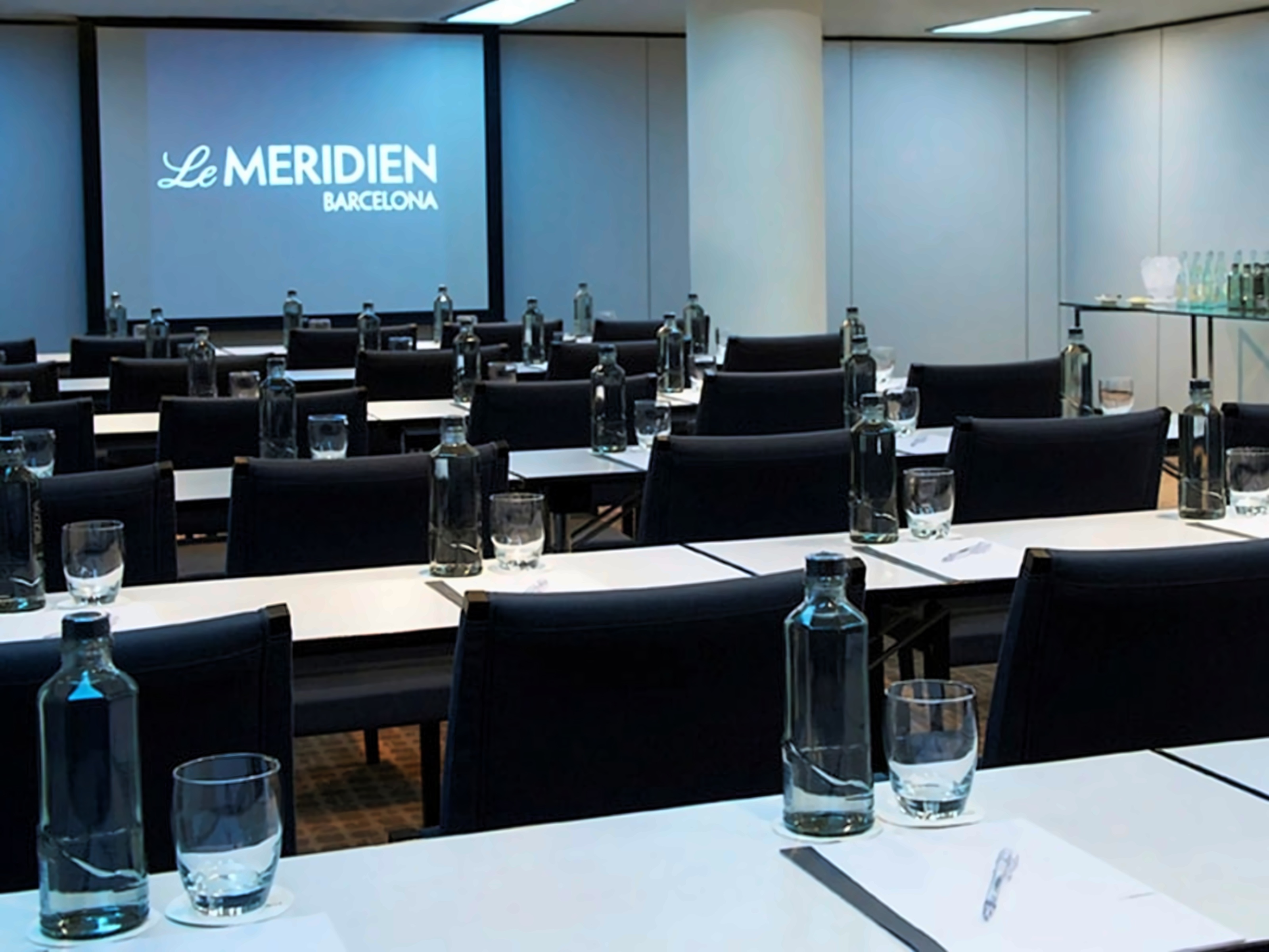 Le Meridien Barcelona Barcelona Spain photo, price for the vacation ...