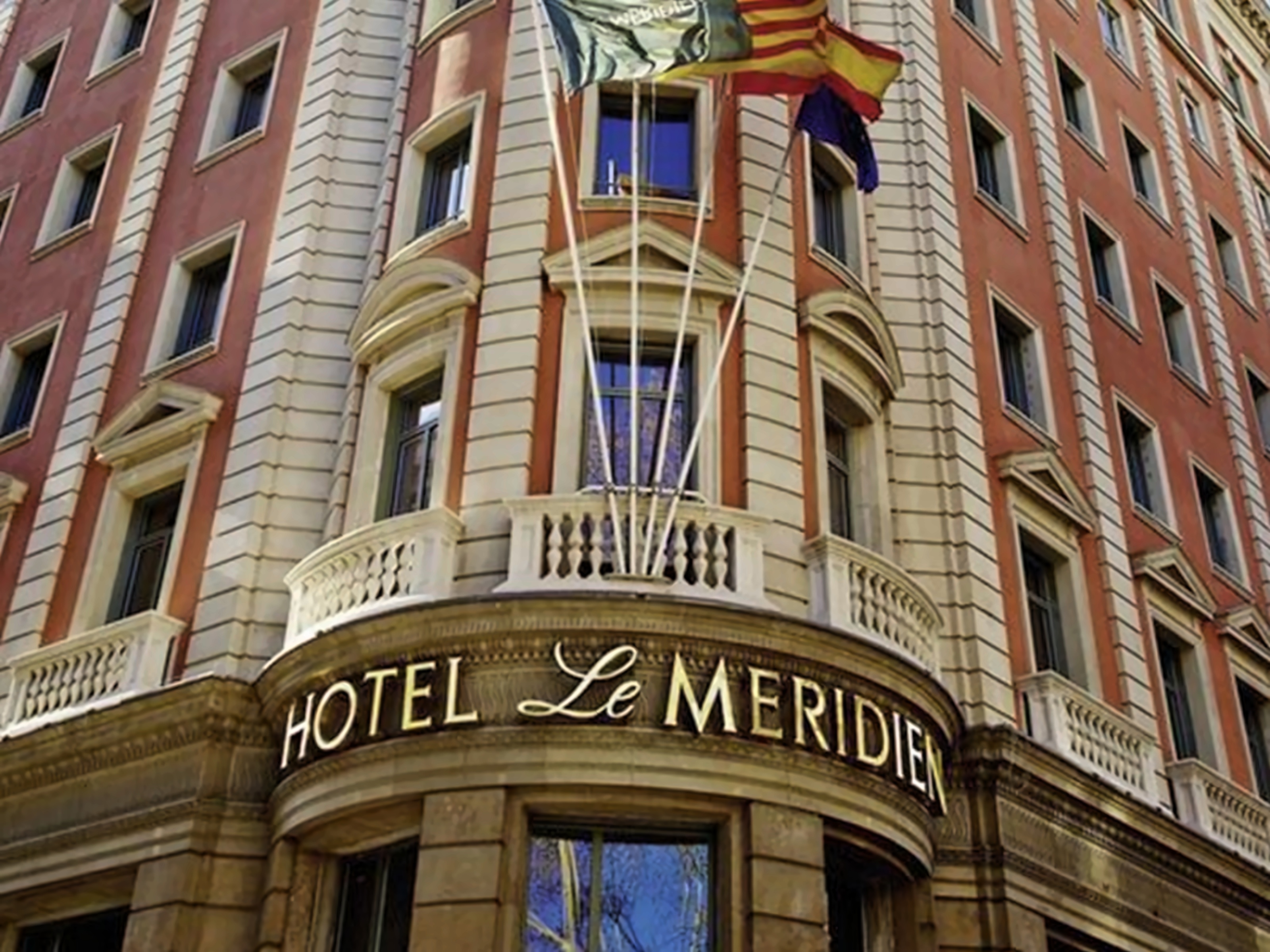 Le Meridien Barcelona Barcelona Spain photo, price for the vacation ...