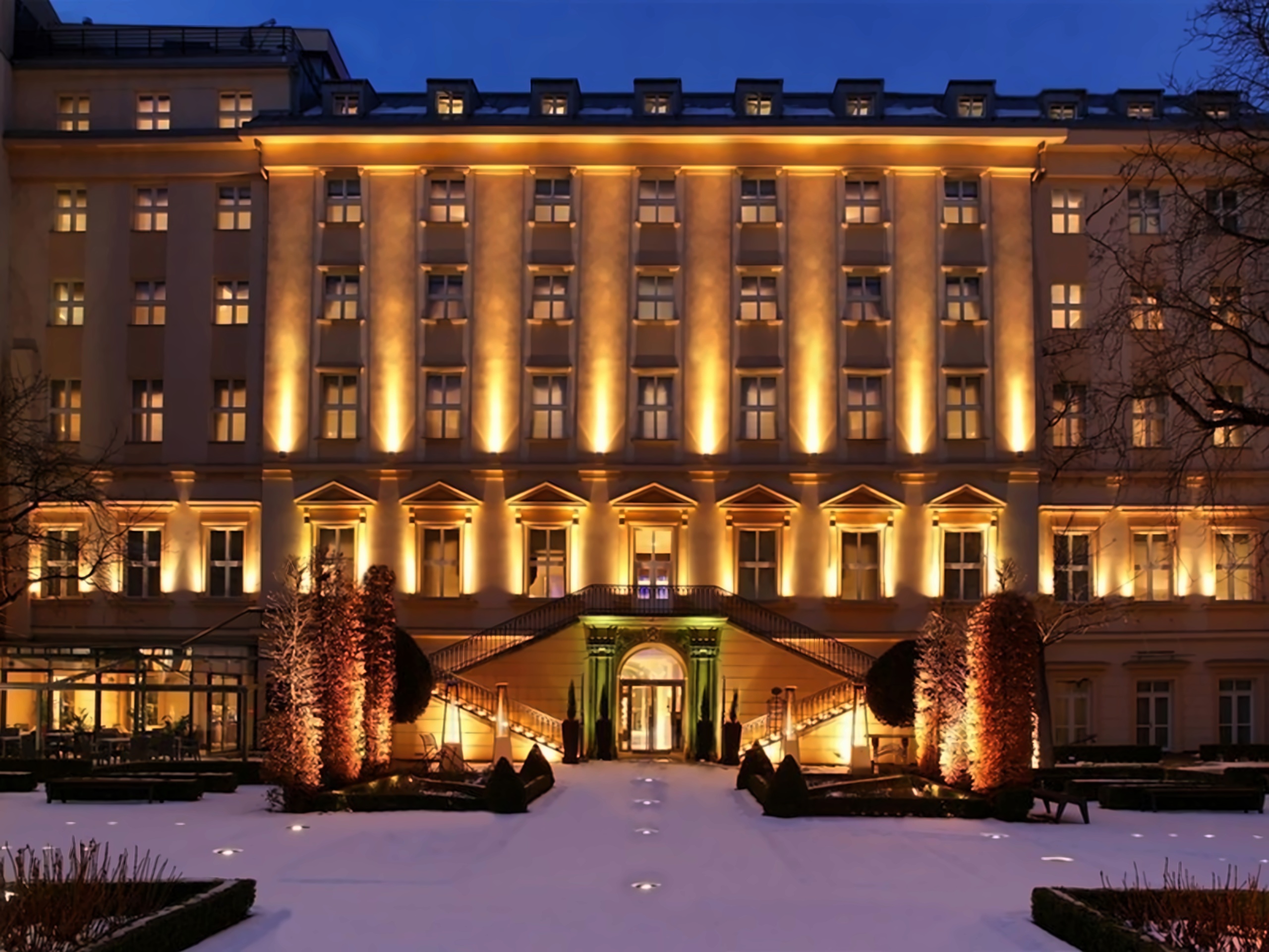 The Grand Mark Prague_ Centrul Praga Cehia poză, preț pentru vacanța de ...